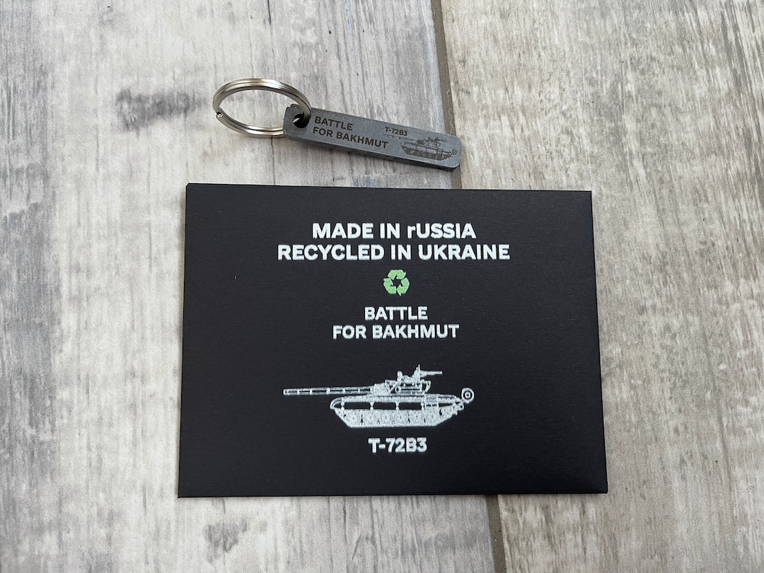Ukraine's History in Your Hands T-72 Tank Keychain Collectible - Etsy