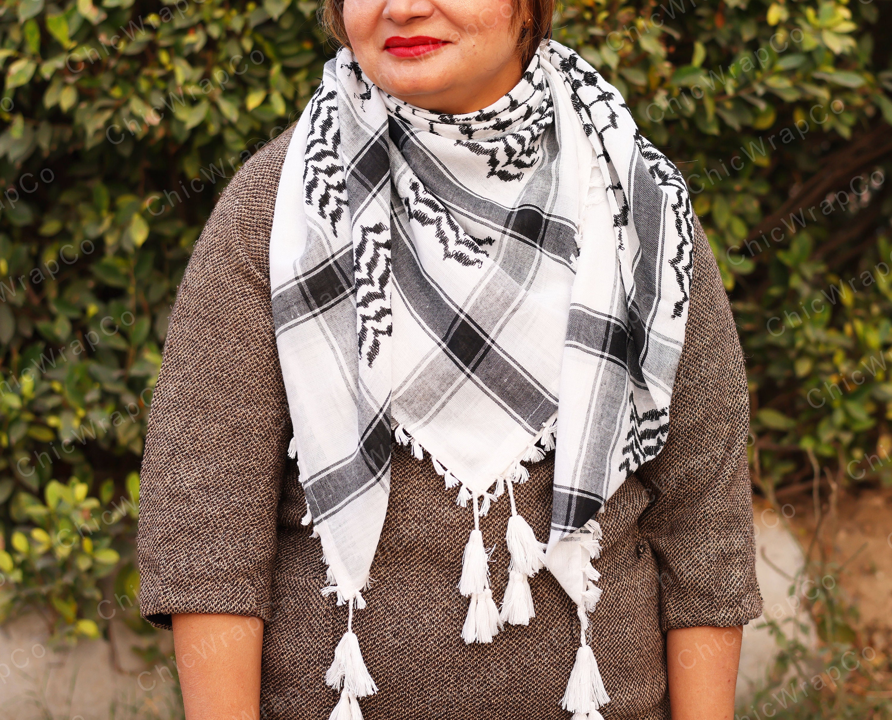 Shemagh Keffiyeh Palestine Scarf, Palestinian Style Kufiya With Tassels ...