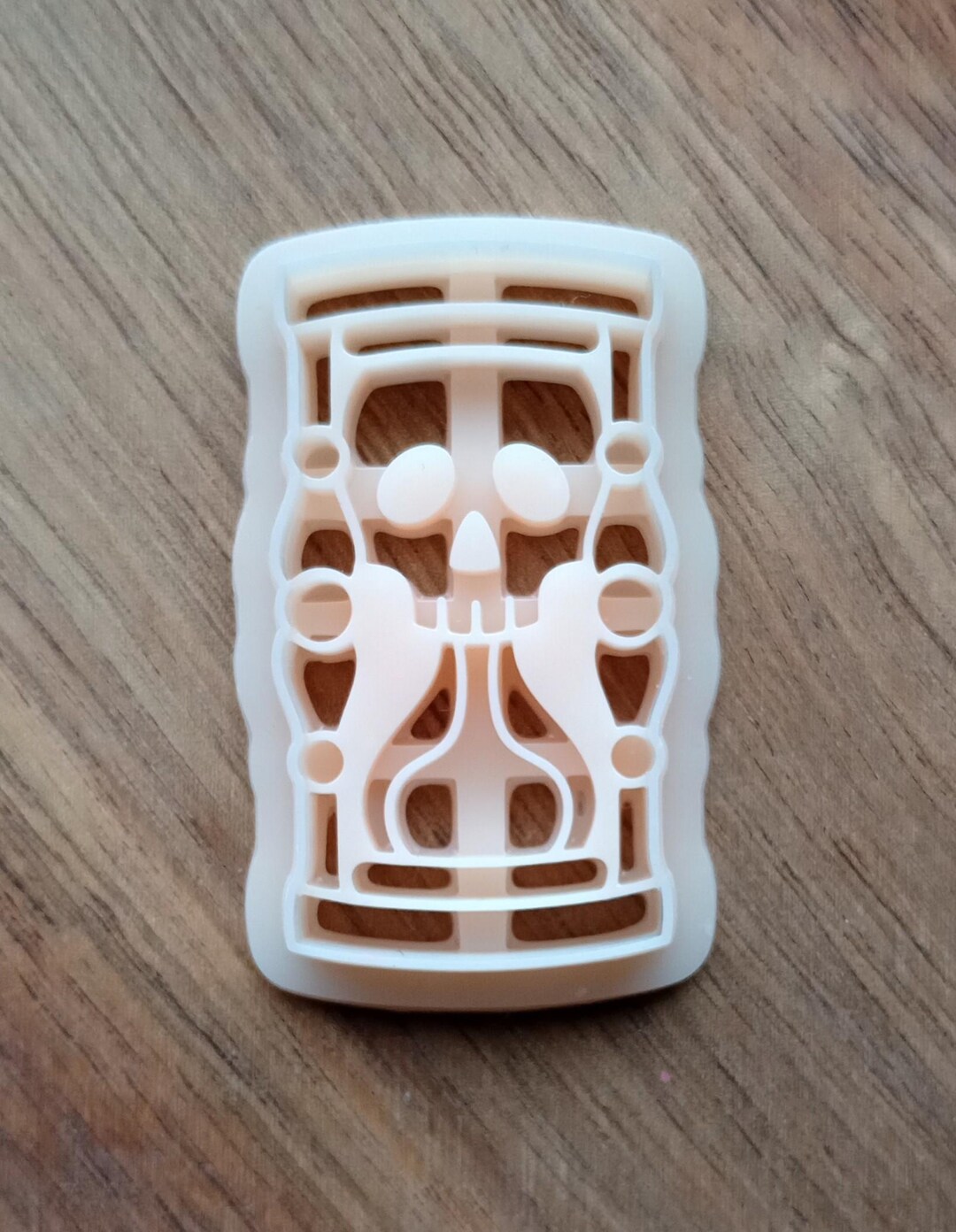 Skull Hourglass | Gothic | Halloween | Skeleton | Polymer Clay Cutter ...
