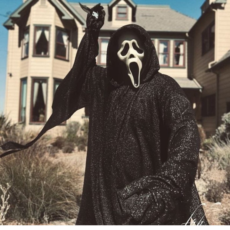 SCREAM 6 Halloween Glittery Robe, Sparkle Ghost Face Scream 6 Robe ...