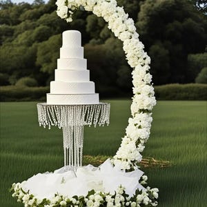 Moon Shape Wedding Cake Stand Hanging Chandelier Centerpiece for ...