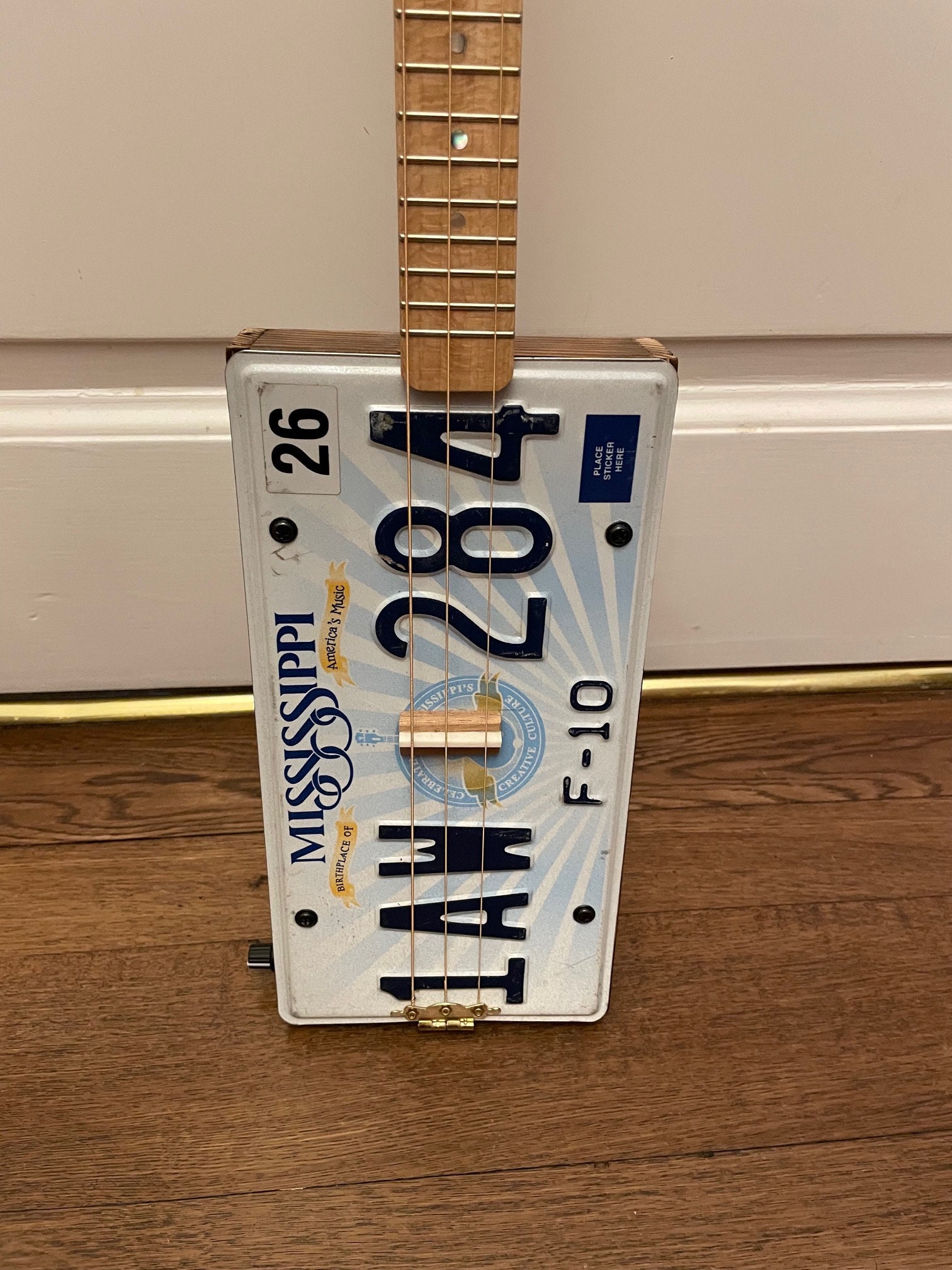3 String Cigar Box, License Plate Guitar - Etsy