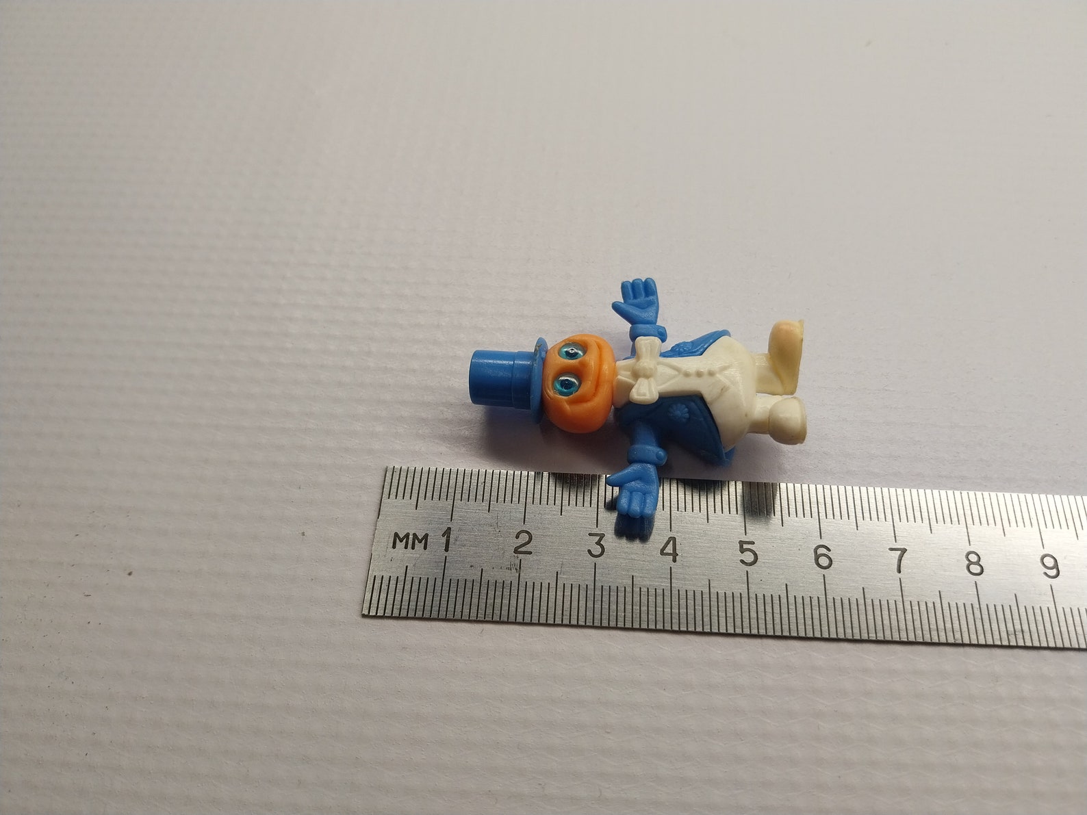 1983 Vintage Kinder Toy Minifigure - Firefighter With Megaphone - Etsy