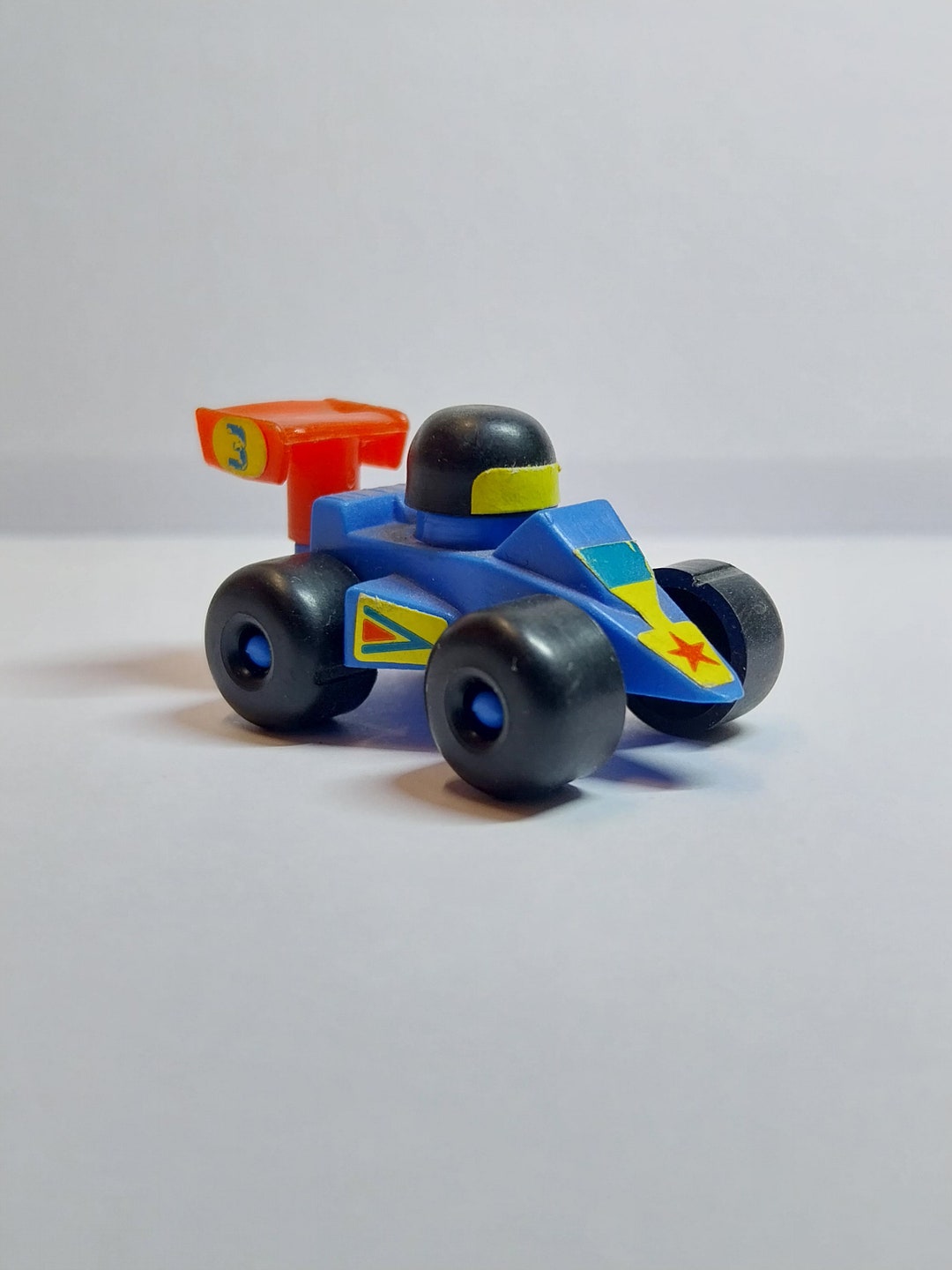 1984/85 Vintage Kinder Toy Minifigure - Racing Speedster (GIODI) - Etsy
