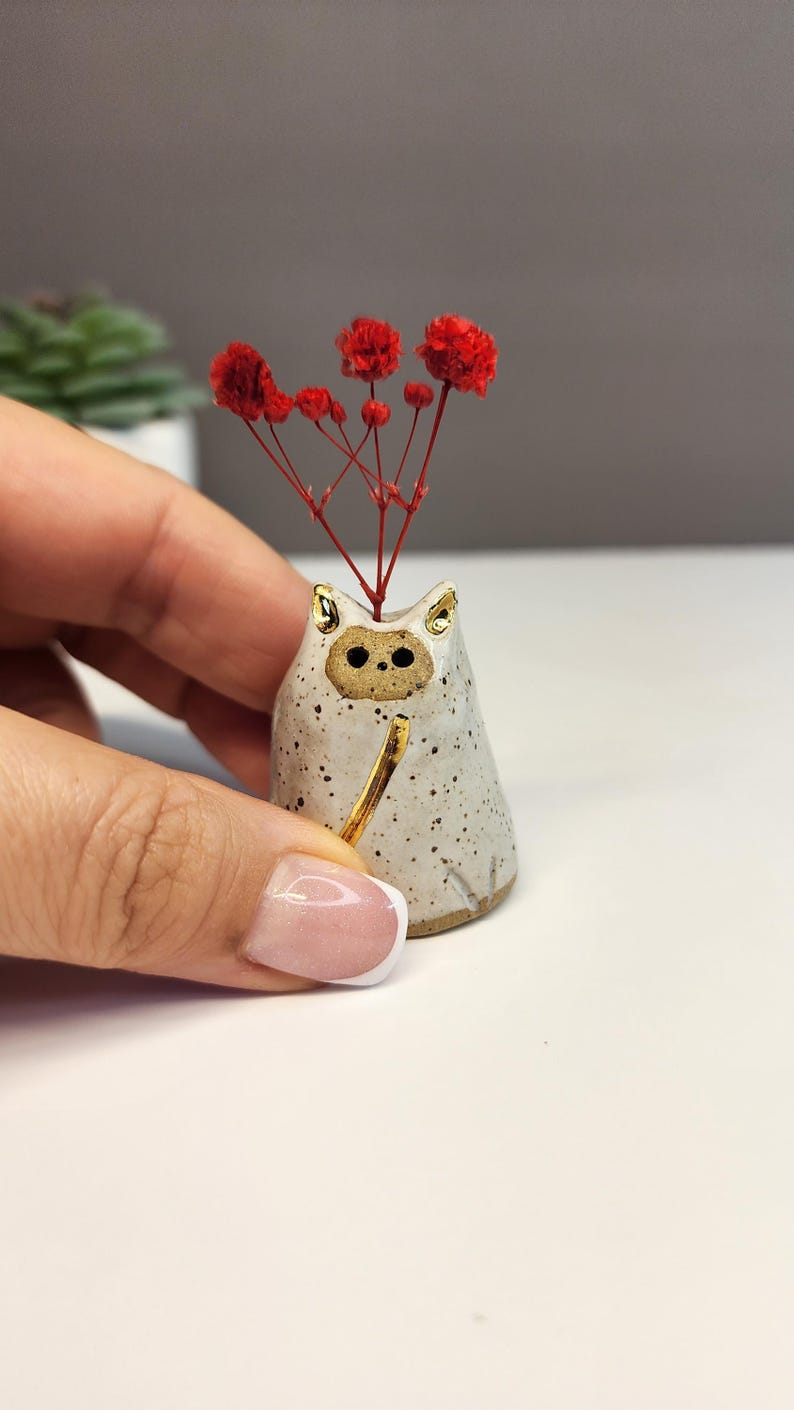 Ceramic Cat Figurine, 22k Gold Luster, Handmade Pottery Bud Vase - Etsy UK