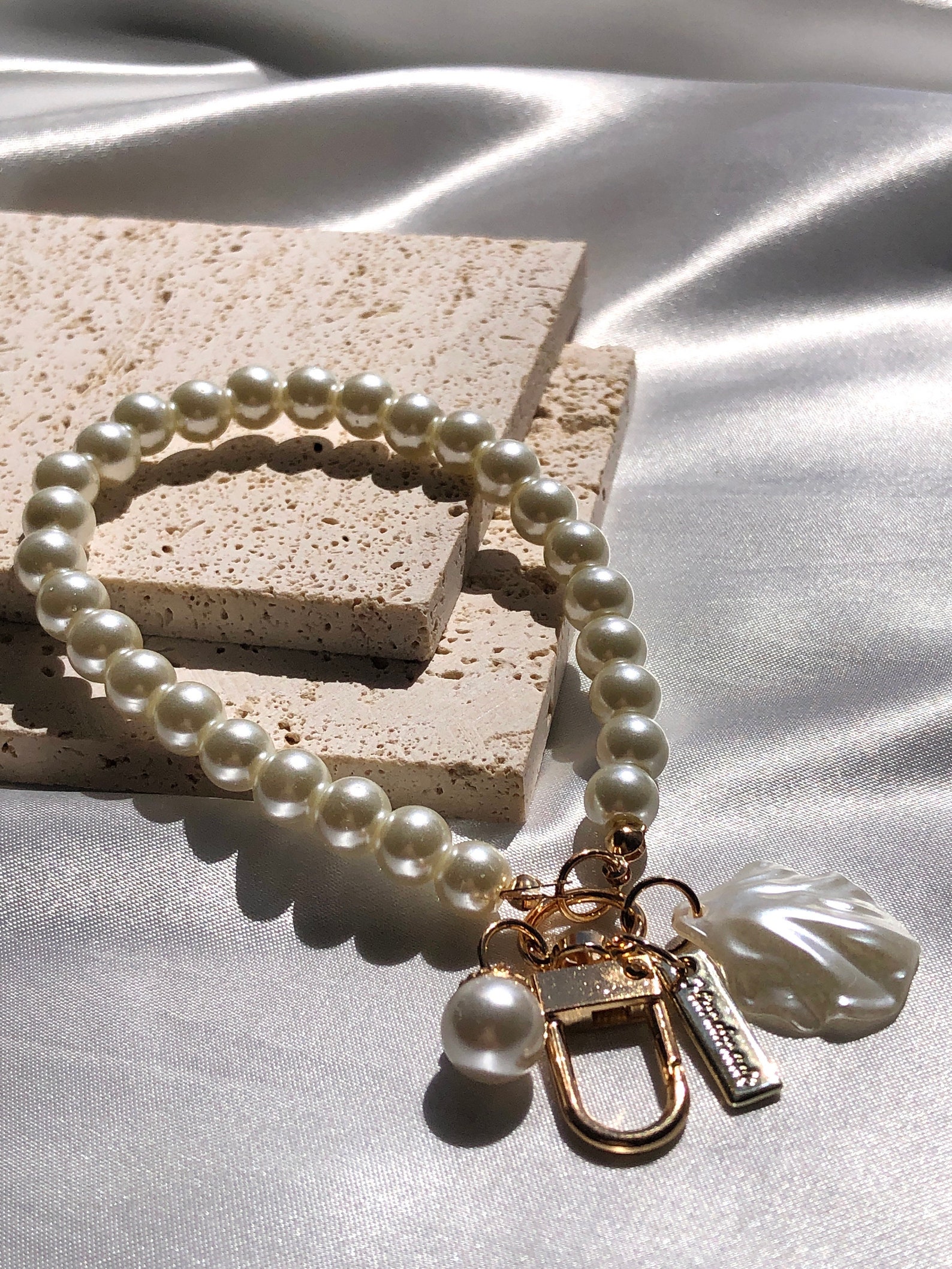 Pearl High Quality Purse Chain, Elegant Pearl Keychain,pearl Keyring ...