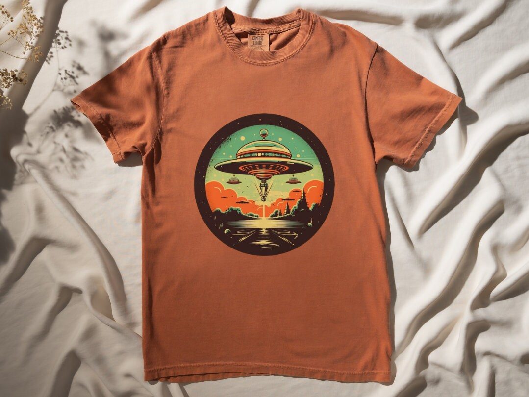 Retro UFO Flying Saucer Alien T-shirt - Etsy