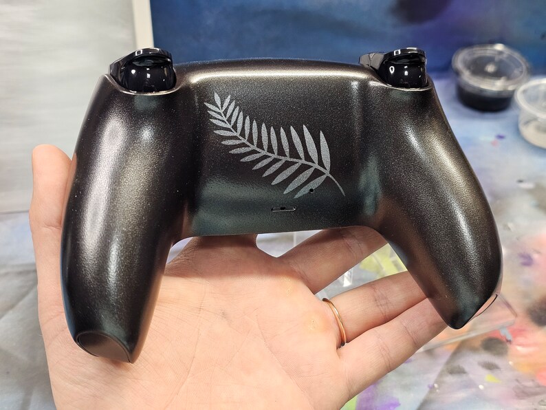 The Last of Us PS5 Dualsense Controller - Etsy