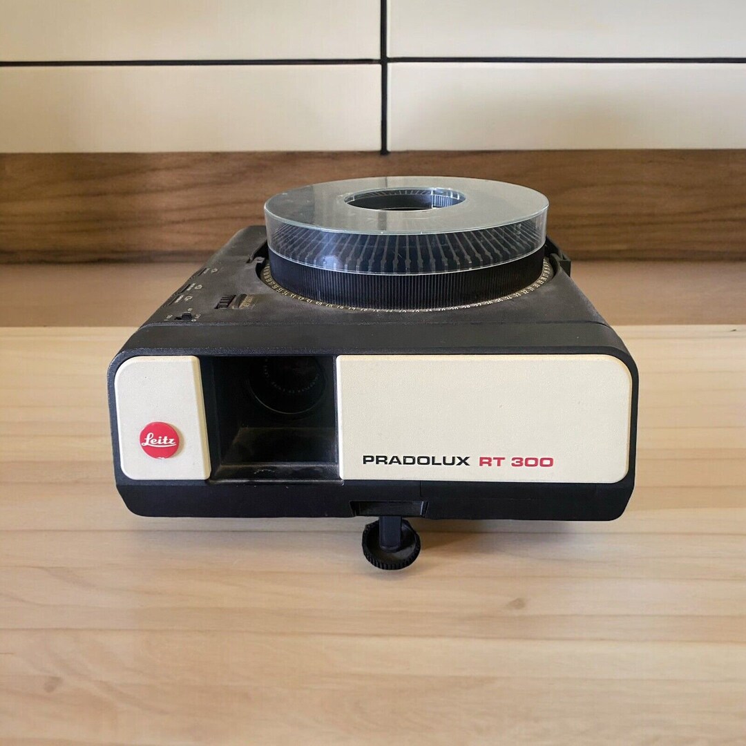 Leitz Pradolux RT 300 35mm Kodak Slide Projector RARE Good CONDITION ...