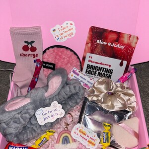 Pink Pamper Box / Gift Box for Her , Skincare, Relax, Make-up ...
