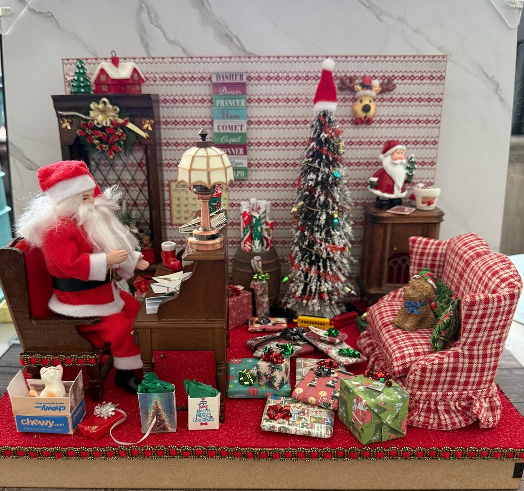 Santa's Office - Christmas Room Box - Etsy