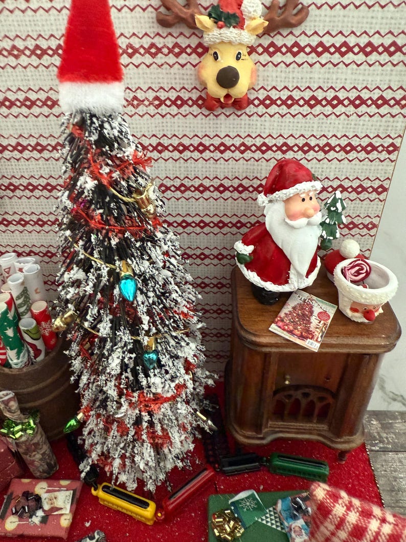 Santa's Office - Christmas Room Box - Etsy
