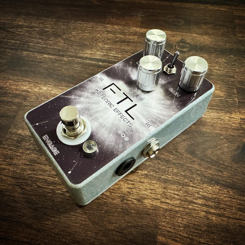 Meteoric Effects FTL - OCD Style Distortion Guitar and Bass Effect ...