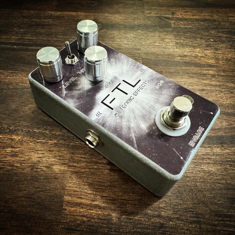 Meteoric Effects FTL - OCD Style Distortion Guitar and Bass Effect ...