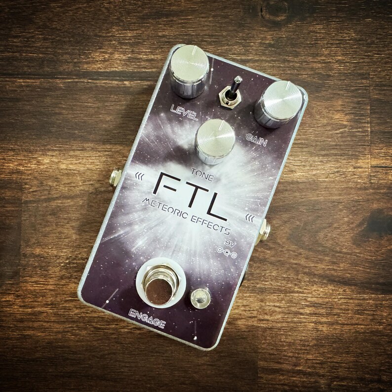 Meteoric Effects FTL - OCD Style Distortion Guitar and Bass Effect ...