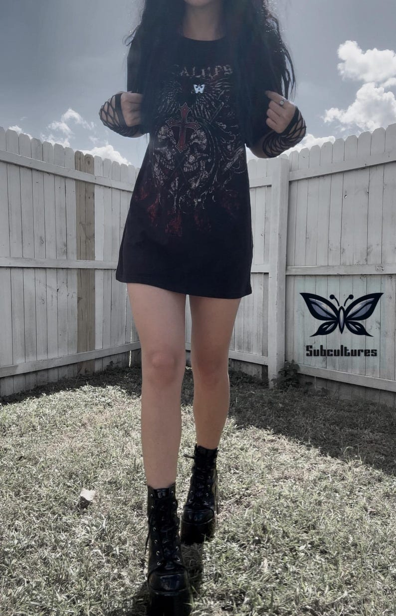 Y2K Mall Goth Skull T-shirt Alt Grunge Style Box T-shirt Fishnet Gloves ...