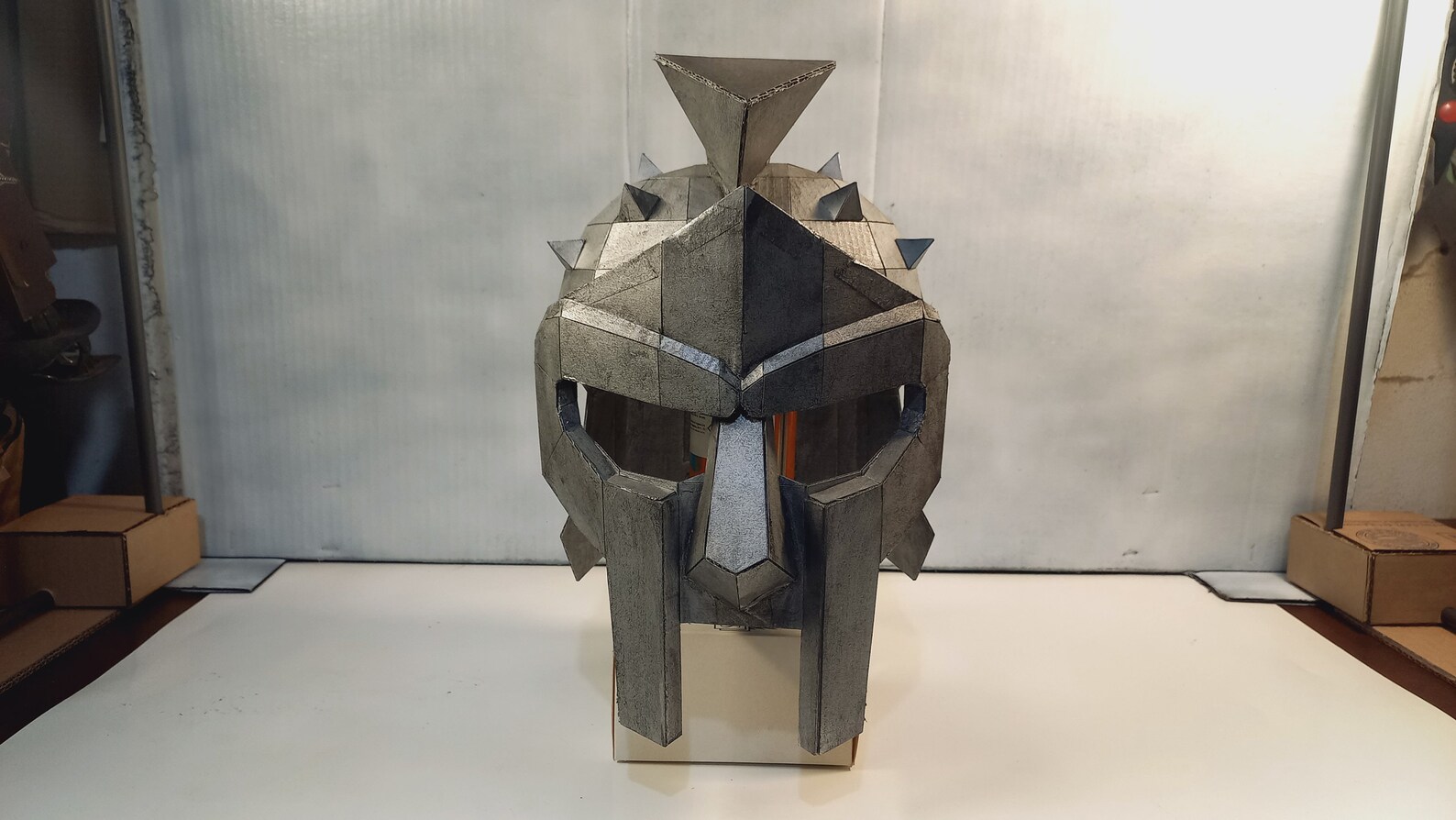 MAXIMUS HELMET PAPERCRAFT Templates - Etsy