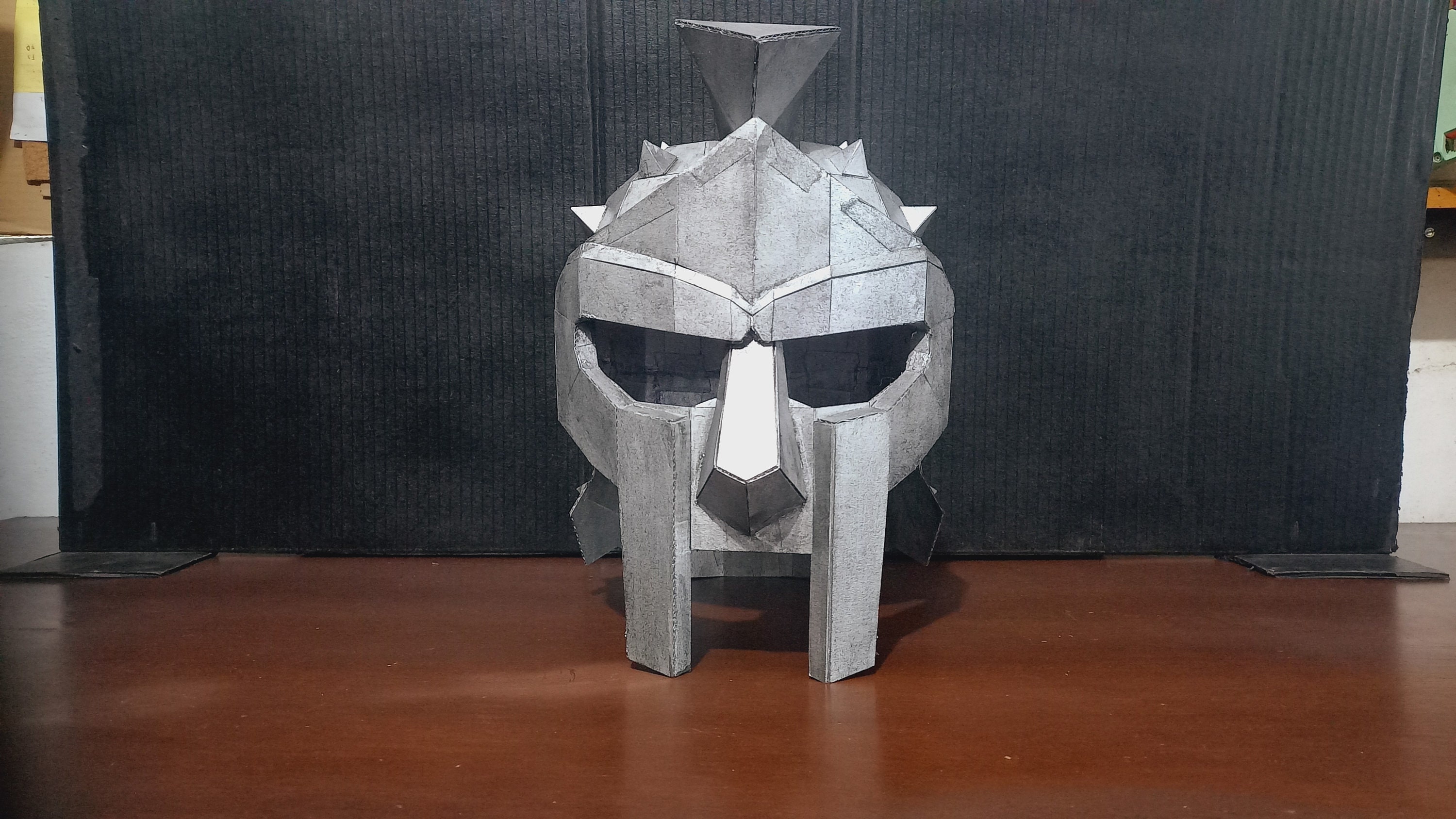 MAXIMUS HELMET PAPERCRAFT Templates - Etsy