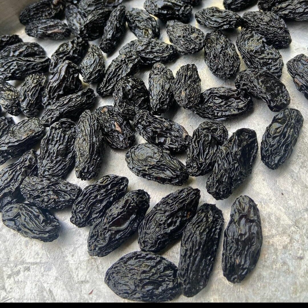 Black Raisins, Organic Seeded Dried Black Grape, Raisins, Anatolian ...