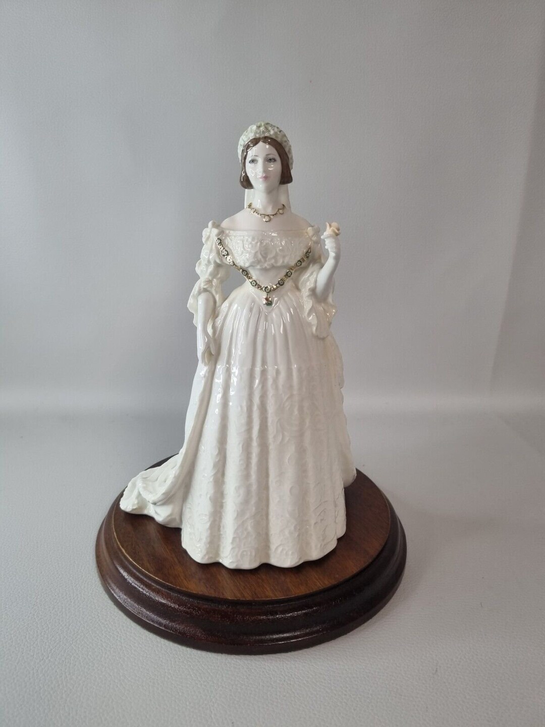 Coalport Figurine Queen Victoria Royal Bride Limited Edition 551 of ...