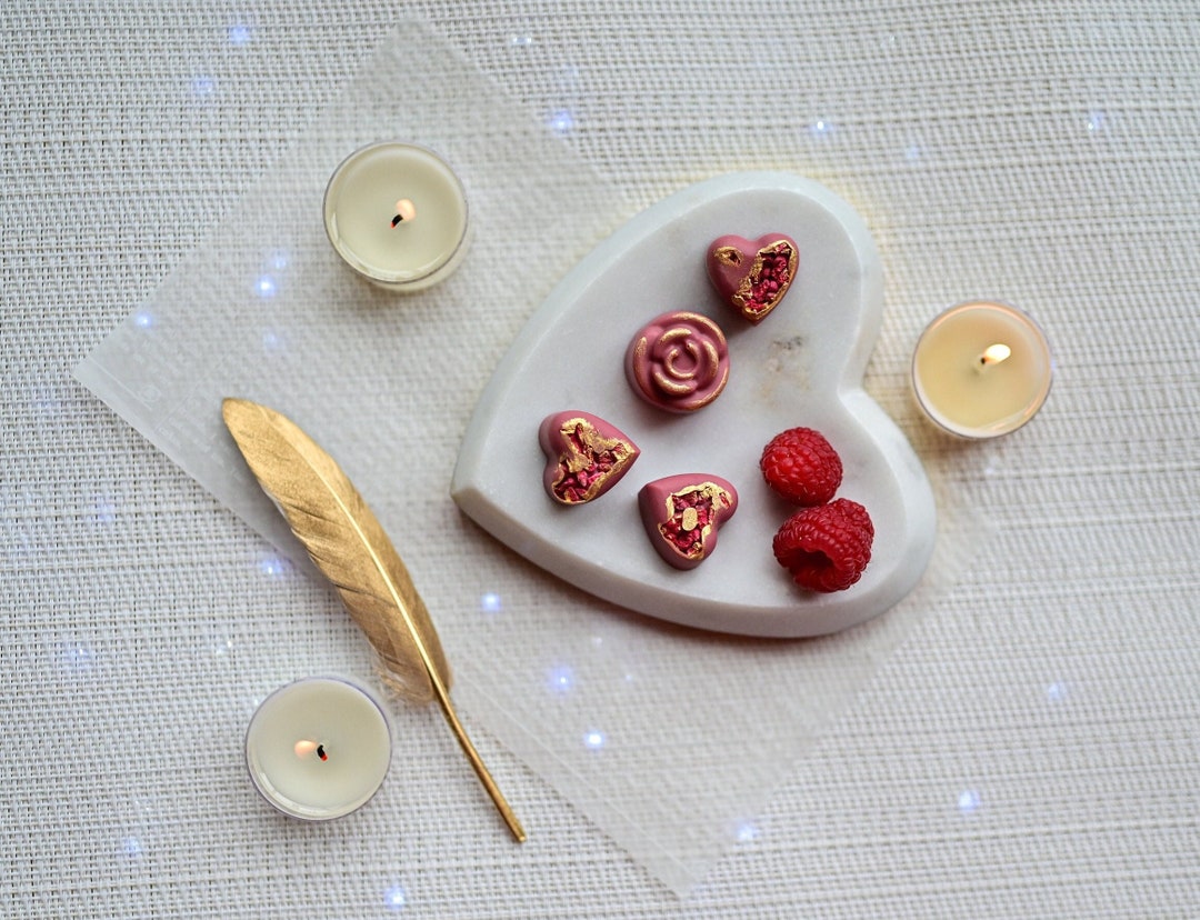 Chocolate Hearts Valentine's Day Gift Love Present Ruby Fine Belgian ...