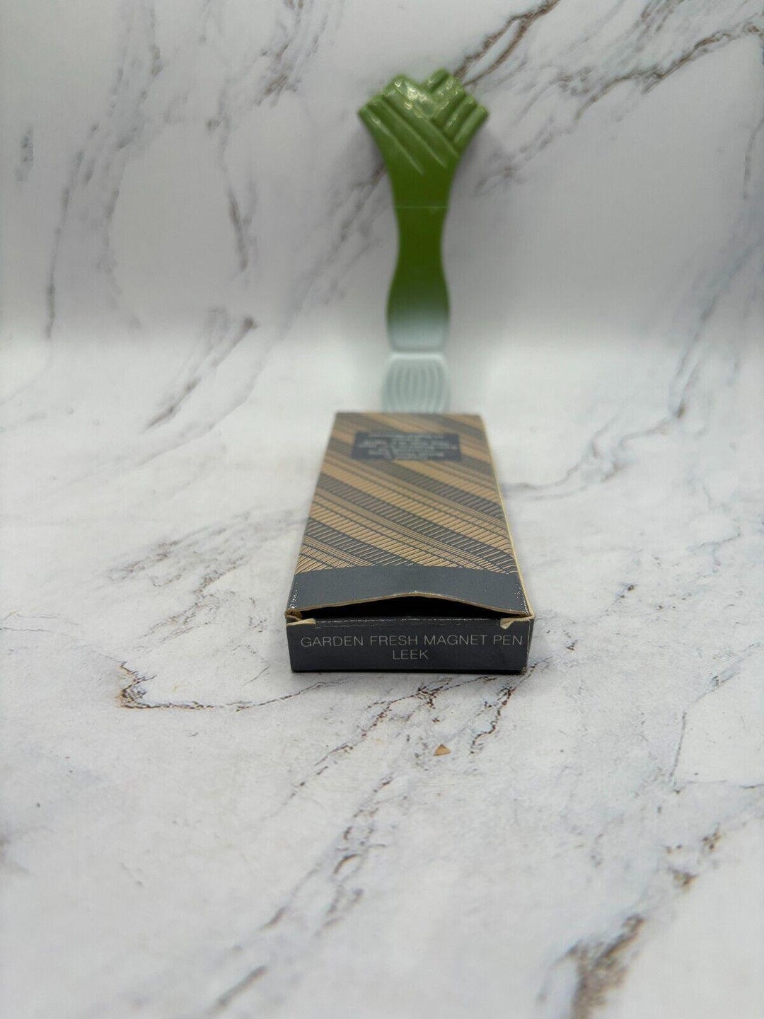 Avon Garden Fresh Magnet Pen Leek - Etsy