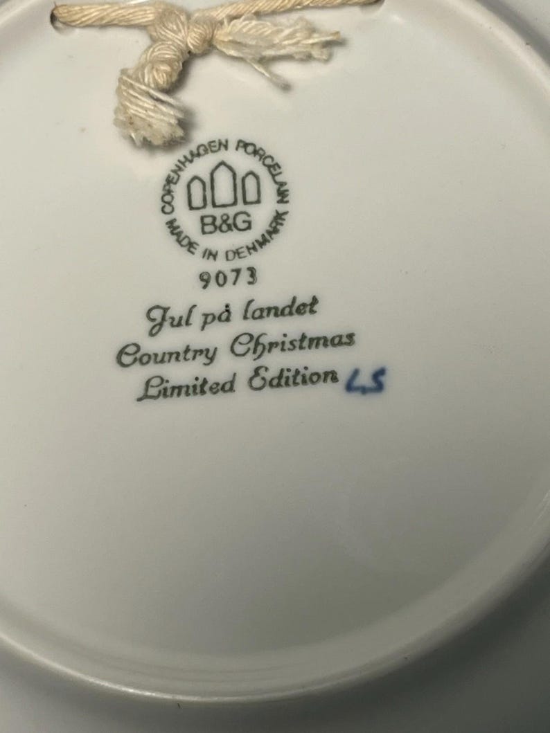 B&G Bing and Grøndahl 1973 Jule After Country Christmas Collectors ...