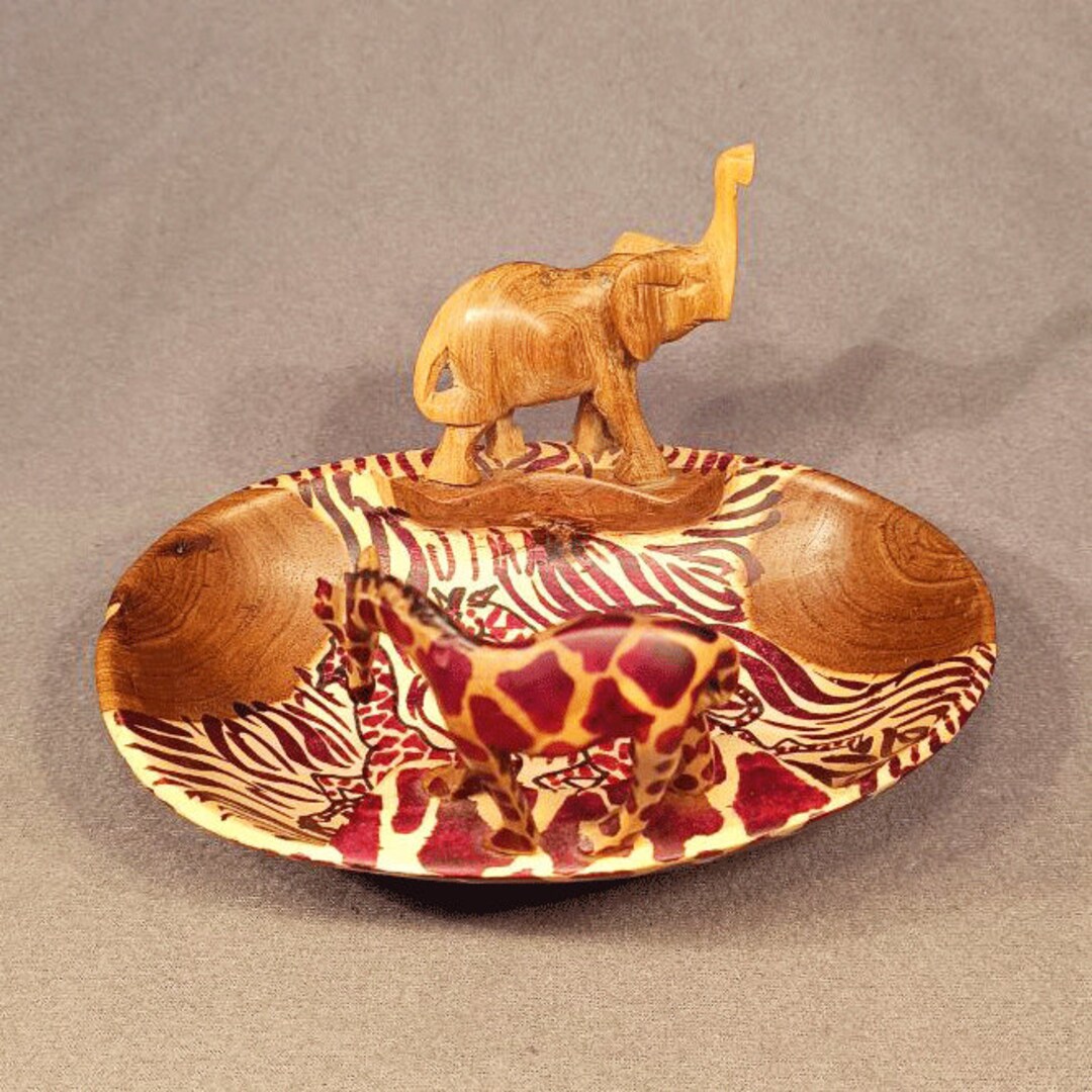 Vtg SAFARI African Carved Giraffe Elephant BOWL Animal Wooden Bowl ...