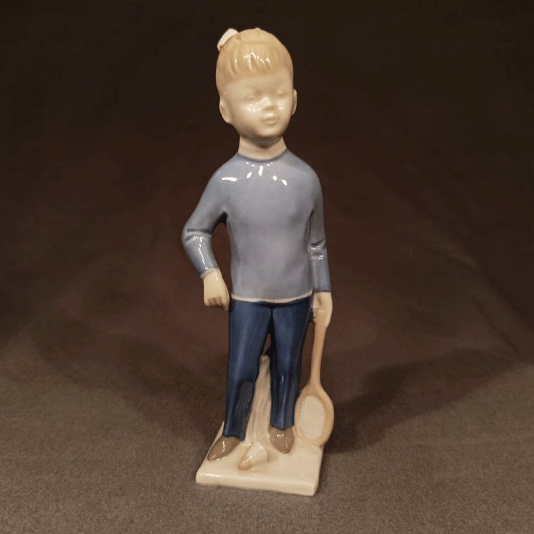 Porcelain Figurine of Badminton Player. Germany. GDR. in 1972 - Etsy