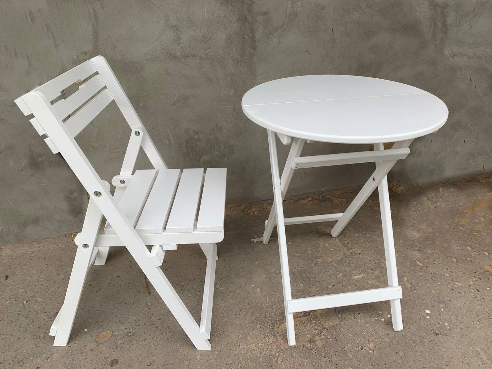 Natural Wood Folding Chair Set of Portable and Space-saving Folding ...