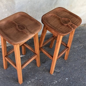 Funny Ergonomic Wooden Bar Stool Rustic High Barstool Man Cave Elevated ...