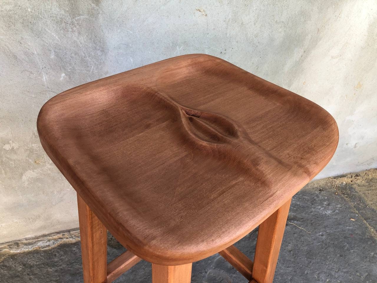 Funny Ergonomic Wooden Bar Stool Rustic High Barstool Man Cave Elevated ...