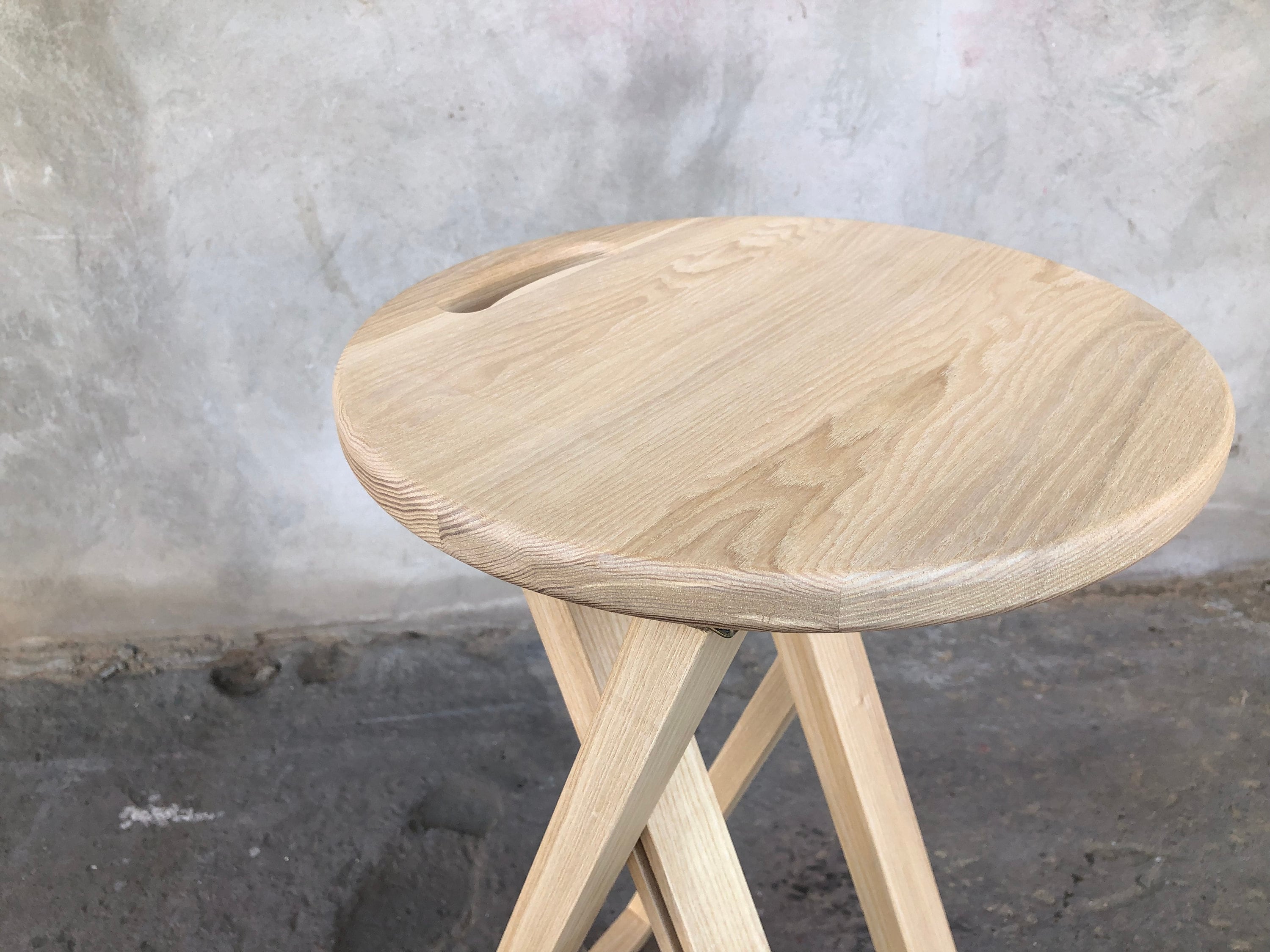 Gray Foldable Wooden Stool With Circular Seat and Handle Portable and ...