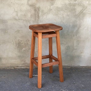Funny Ergonomic Wooden Bar Stool Rustic High Barstool Man Cave Elevated ...