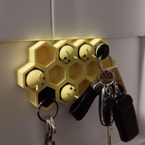 Beehive Key Holder Hexagon Key Organizer With Bee Keychains Cute and ...