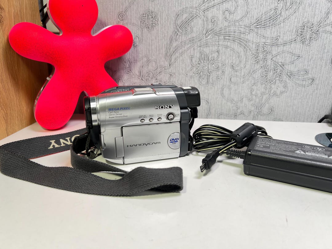 Sony Handycam DCR-DVD201E Digital Camcorder 120x Zoom - Silver ...