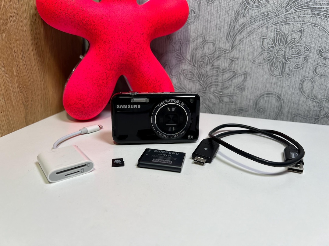 Rare Samsung PL120 14.2MP Digital Camera Y2K - Dark Blue 2 Display 002 ...