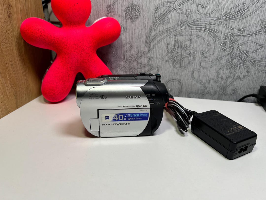 Sony Handycam DCR-DVD109E Digital Camcorder 2000x Zoom - Silver ...