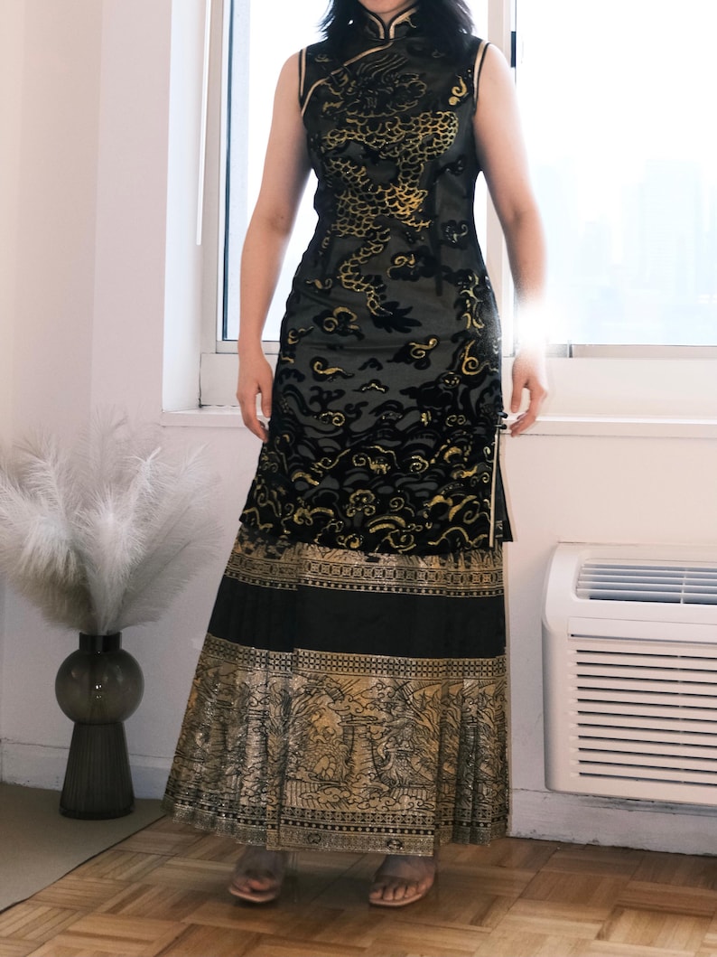 Black & Gold Dragon Mamianqun Hanfu Mamian Skirt – Traditional Chinese ...