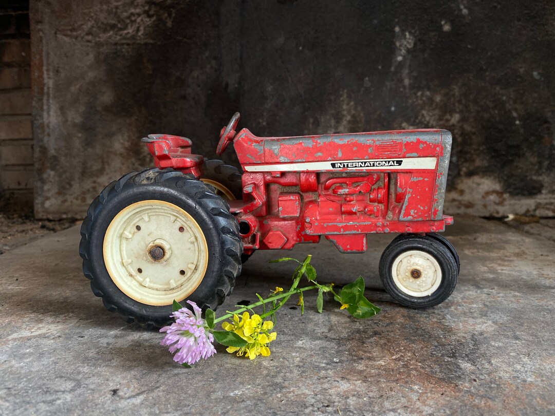 Vintage Red Toy Tractor Die Cast / Ertl Metal International - Etsy