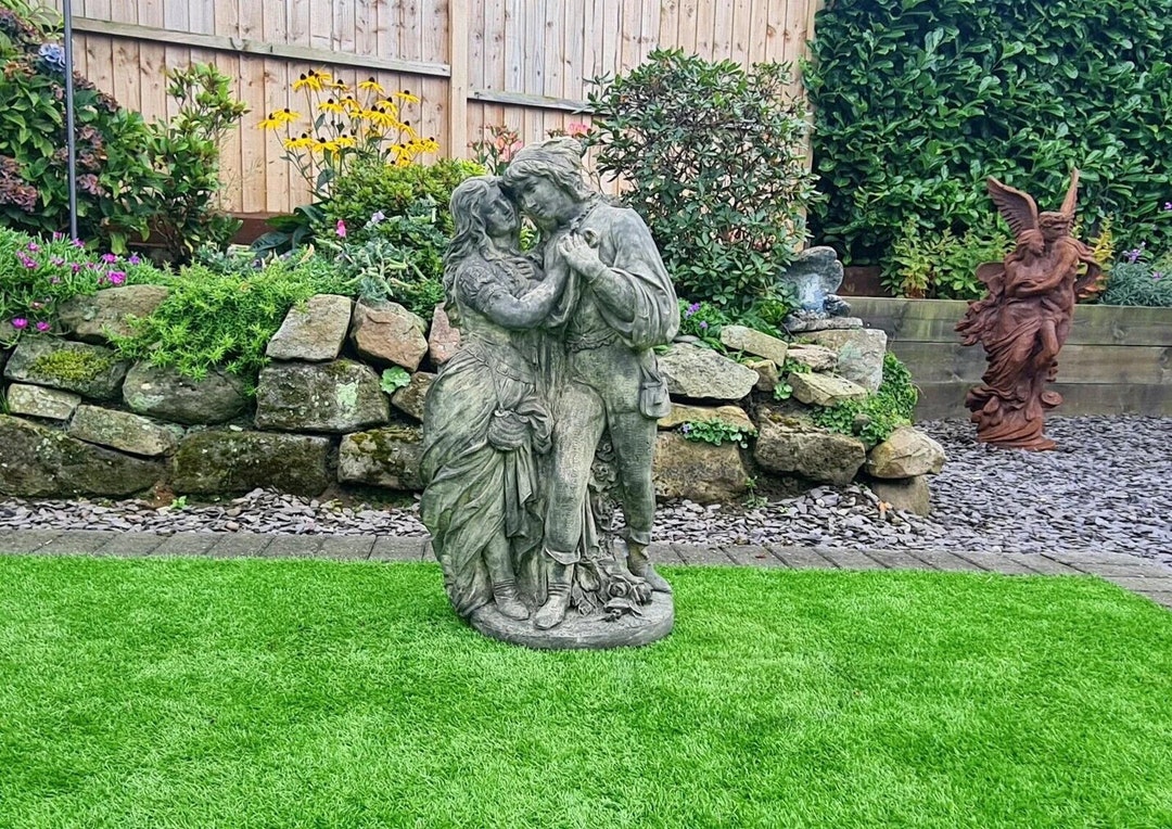 Lovers/romeo & Juliet English Stone Statue - Etsy