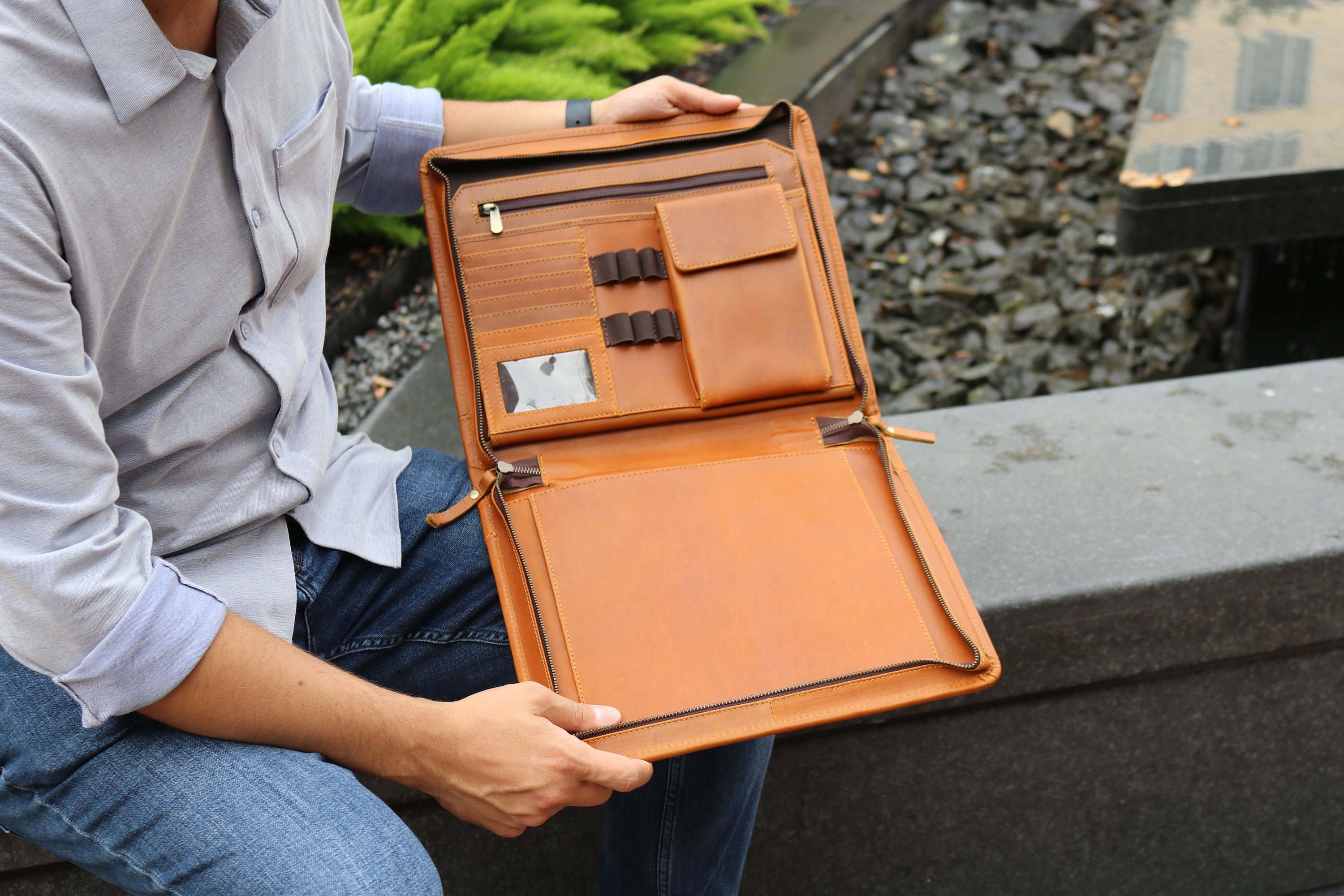 Personalized Leather Portfolio With Zipper, Handmade Engraved A4 ...