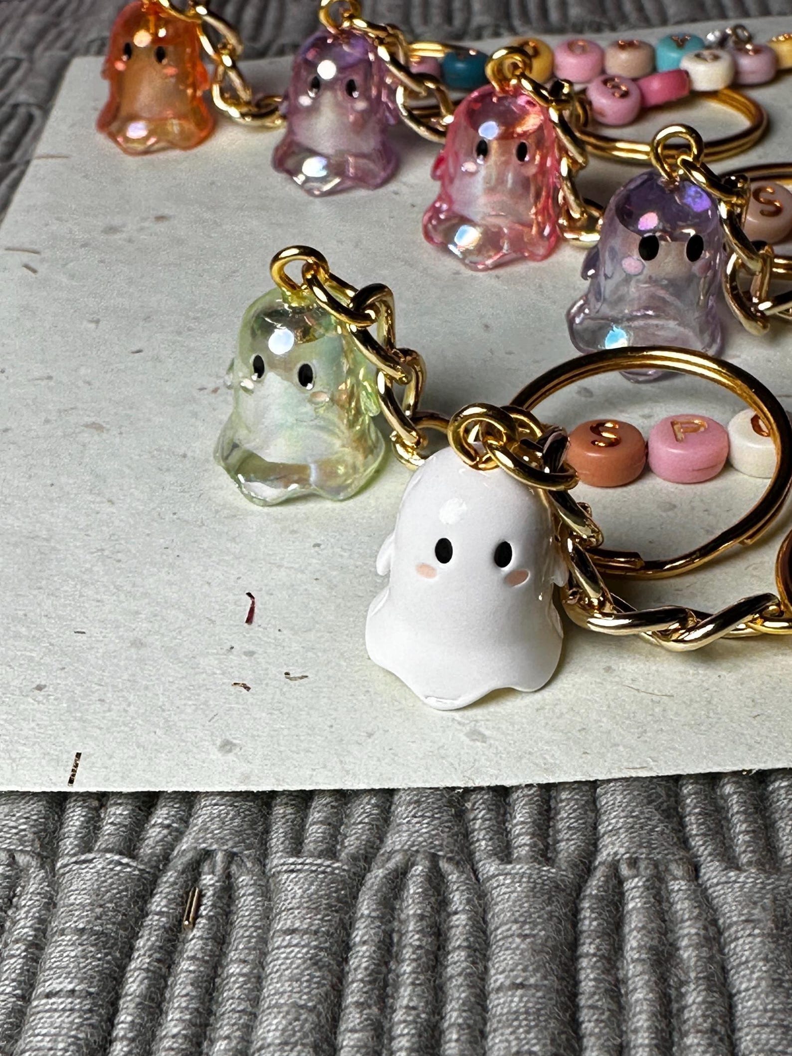 Spooky Ghost Keychain, Gold Tone, Halloween Gift - Etsy