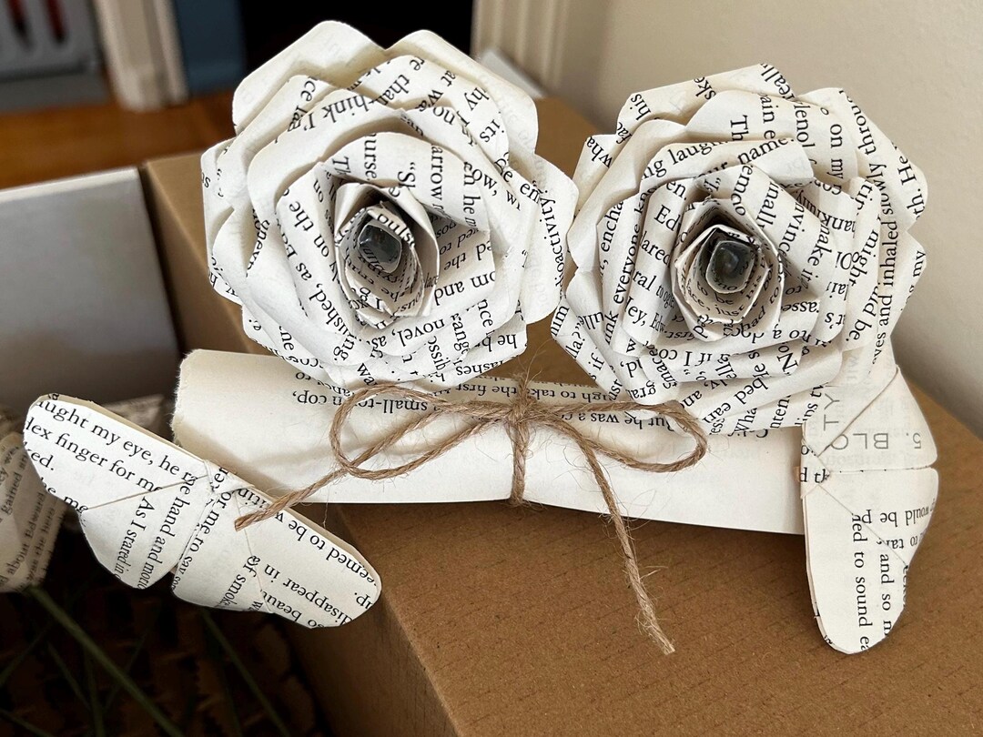 The Classics Themed Book Roses - Etsy