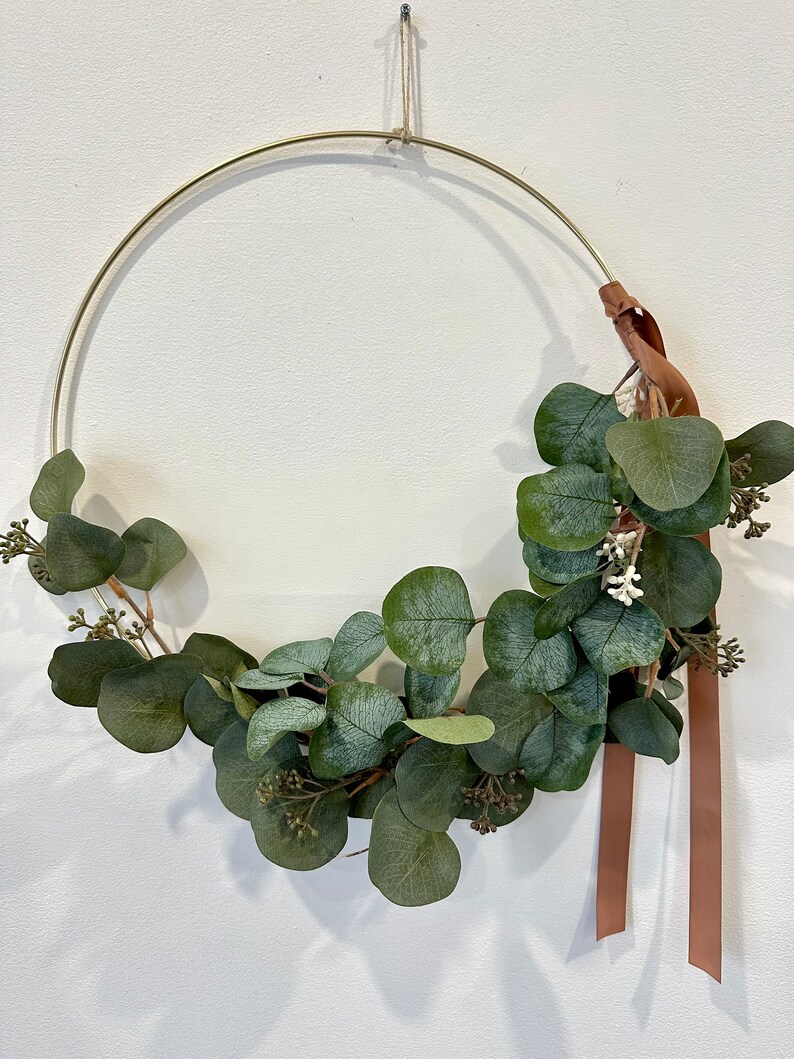 Modern Green Eucalyptus Hoop Wreath, Minimalist Wreath, Modern Unique Wreath for Front Door ...