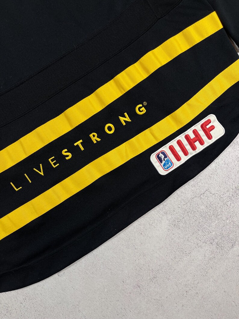 Nike Team Canada Hockey Jersey Livestrong IHF Jersey Worldchampionship ...