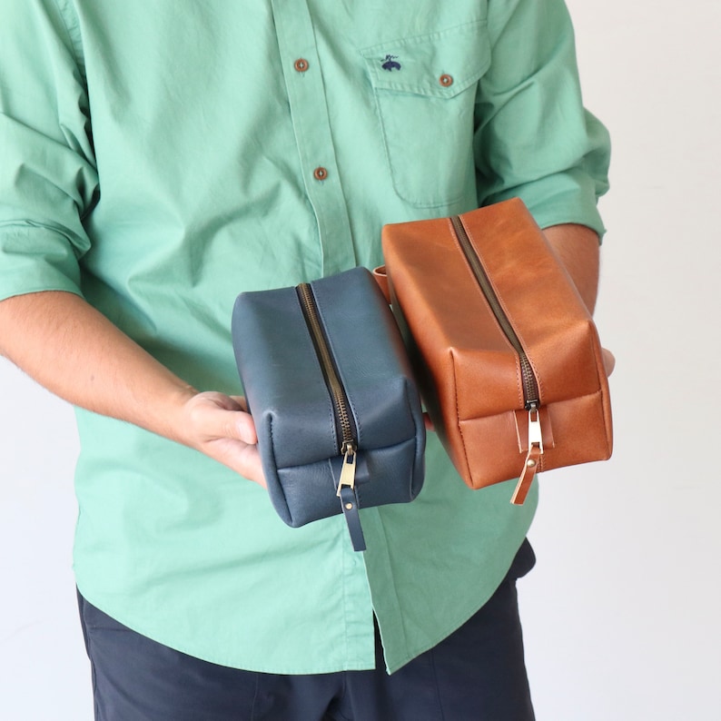 Engraved Leather Dopp Kit, Personalized Groomsmen Gift - Etsy