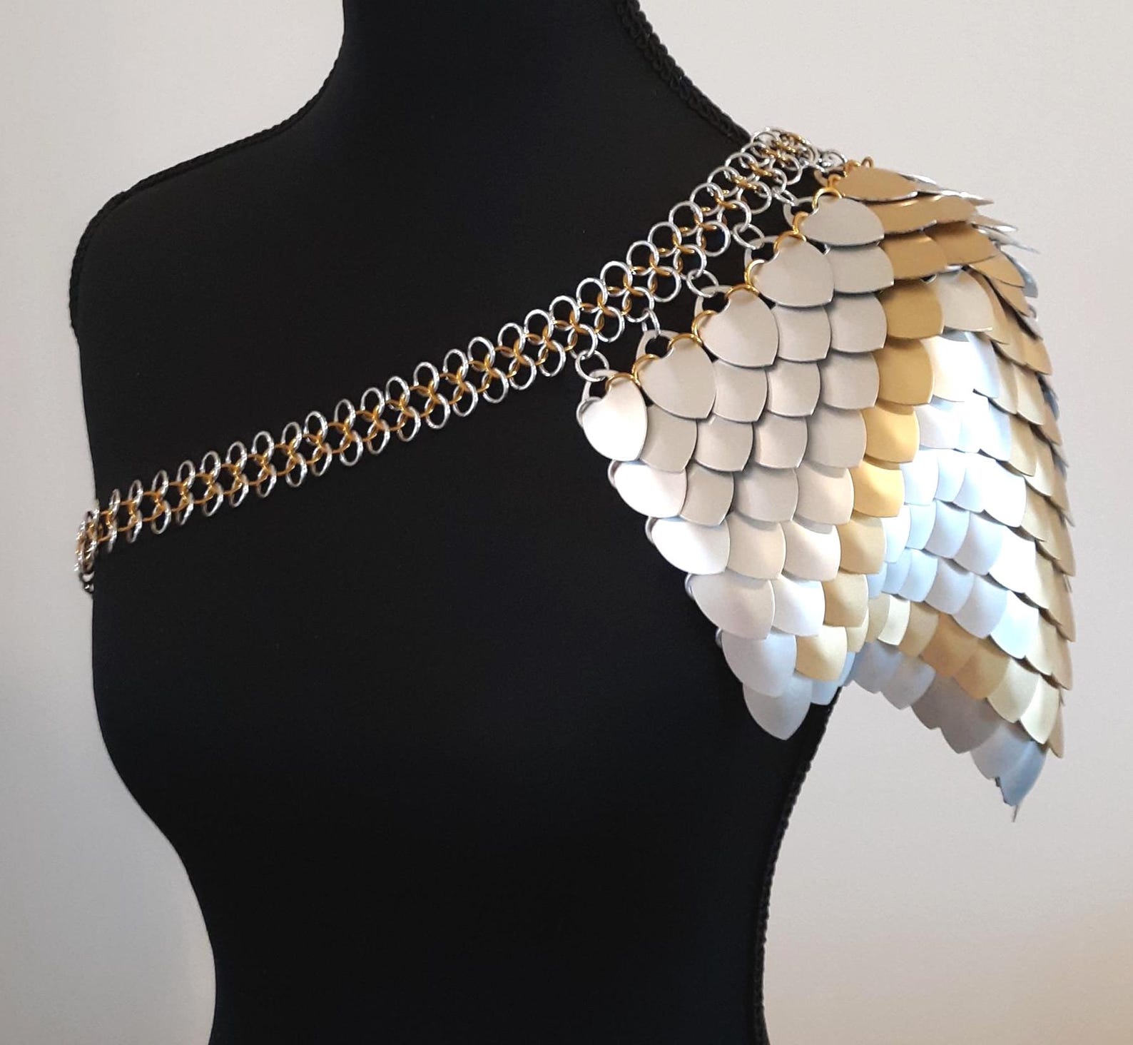 Eris Chainmail Shoulder Armor Scalemail Shoulder Armor Dragon Scale ...