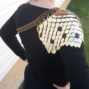 Pixi Chainmail Shoulder Armor With Fringe Scalemail Shoulder Armor With ...
