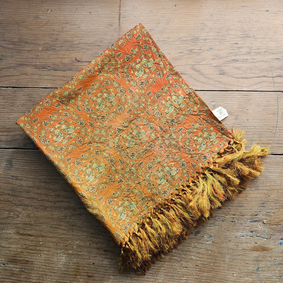 Japanese Silk Table Runner With Fringe and Mandarin Ducks Pattern - Etsy